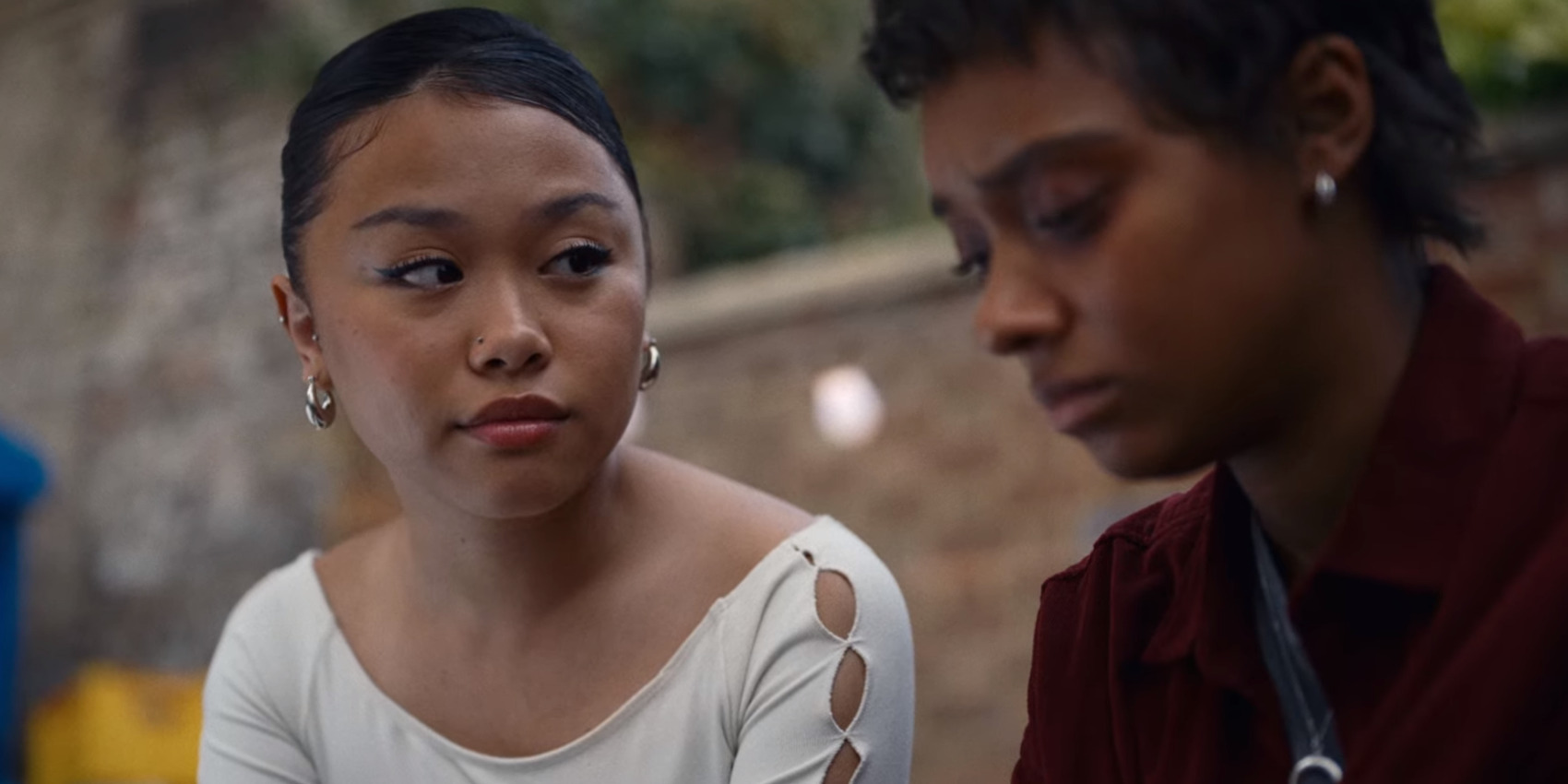 Do Mia and Carli End Up Together in Everything Now?