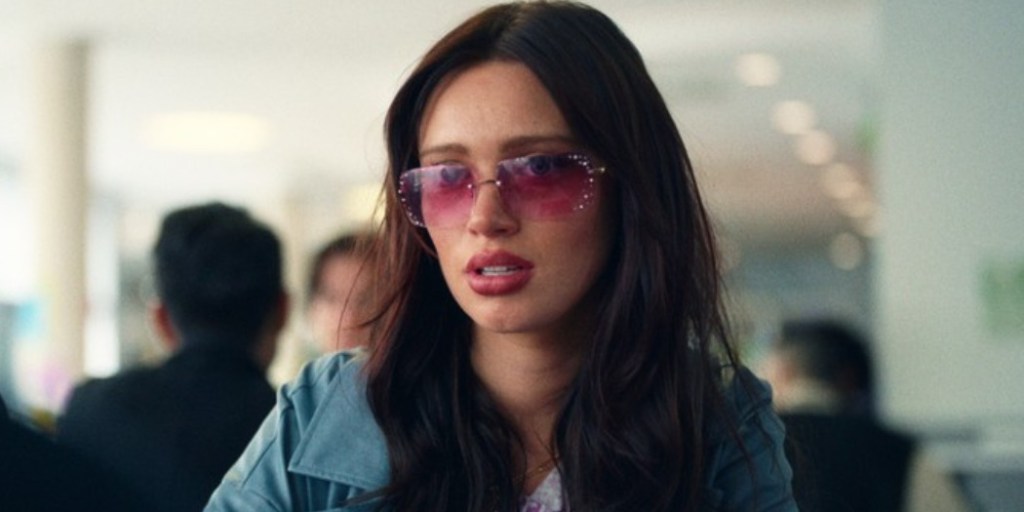 Everything Now: Do Mia and Alison End Up Together?