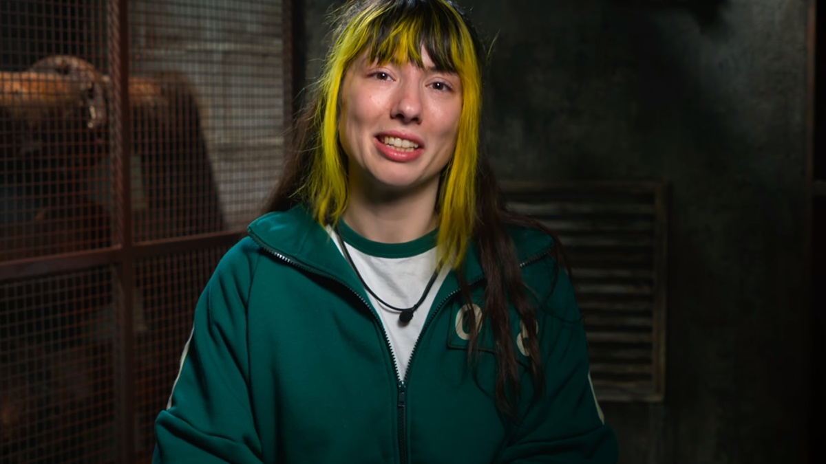 Bee: Squid Game Player 018 is a Gaming Professional Today