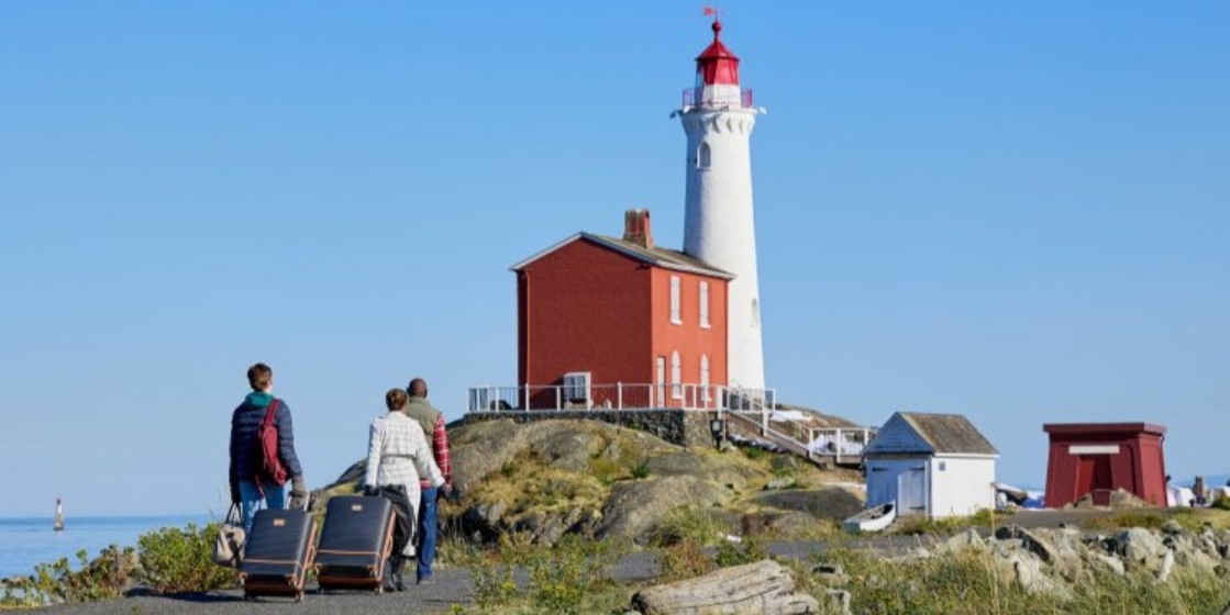 Navigating Christmas: Shooting Sites and Cast Details of the Hallmark Movie