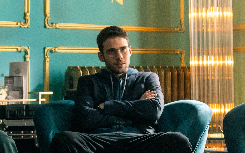 Berlin: Why Does Roi Wear the Glove All the Time?