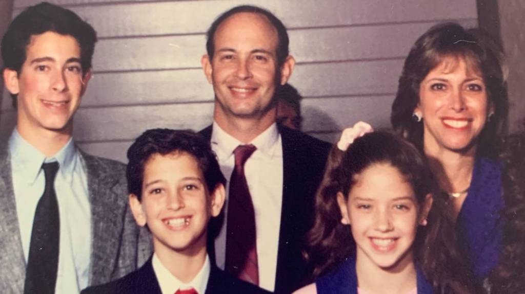 Who is Donna Adelson's Husband? Where is Harvey Adelson Today?