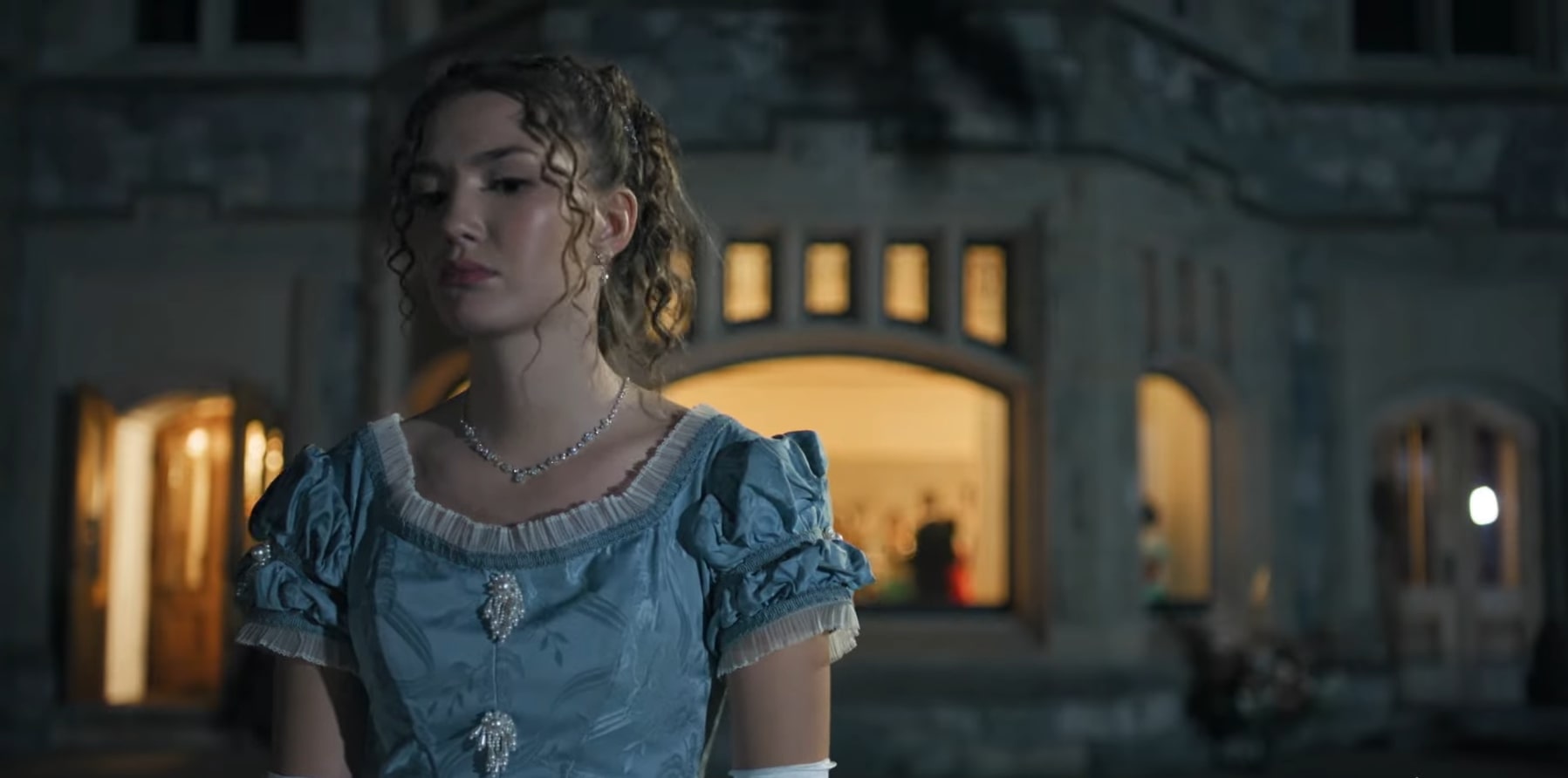 Gilded Newport Mysteries Murder at the Breakers: Filming Sites and Cast ...