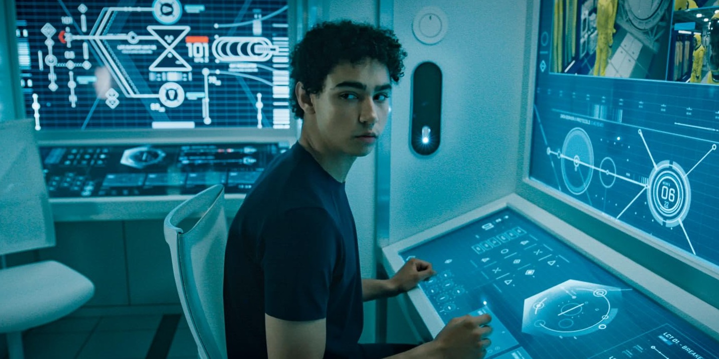 Voyagers Ending, Explained: What Happens to Sela and Christopher?