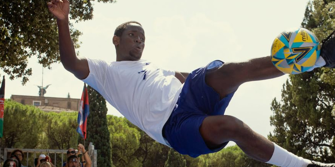 Is Vinny Walker Based on a Real Football Player? Where is He Today?