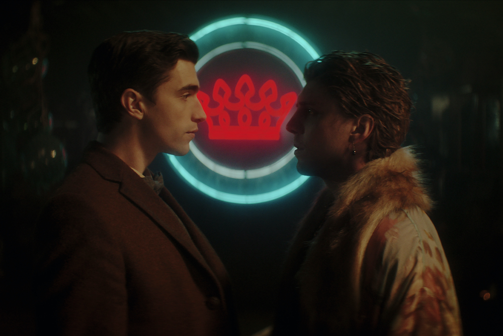 Are Edwin and Charles Gay in Dead Boy Detectives?