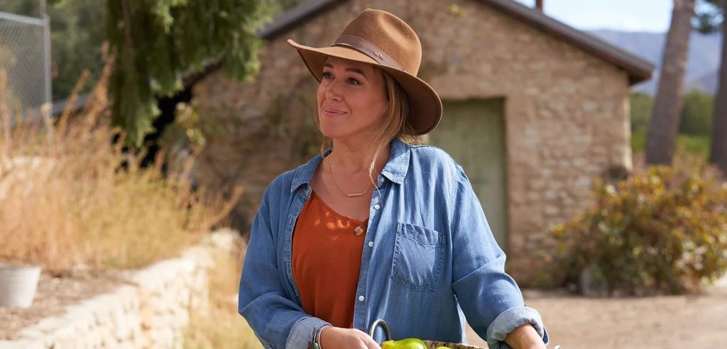 Haylie Duff to Make Feature Directorial Debut With 'From Dangerous Heights'