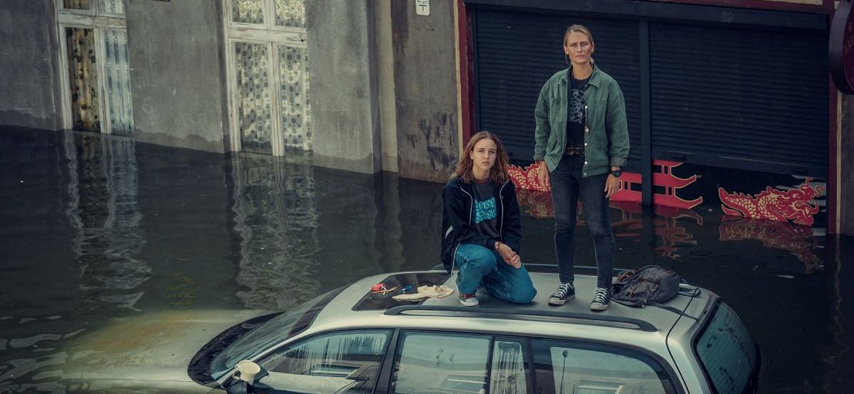5 Hurricane and Tsunami Movies and Shows on Netflix Right Now
