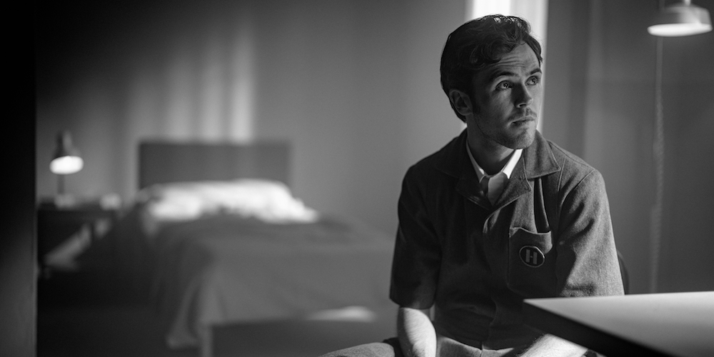 Kaos Season 1 Ending, Explained: Does Zeus' Prophecy Come True?