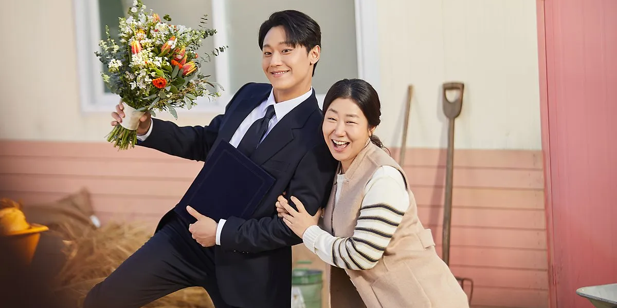 12 Best Mom-Son and Dad-Son Shows on Netflix Right Now