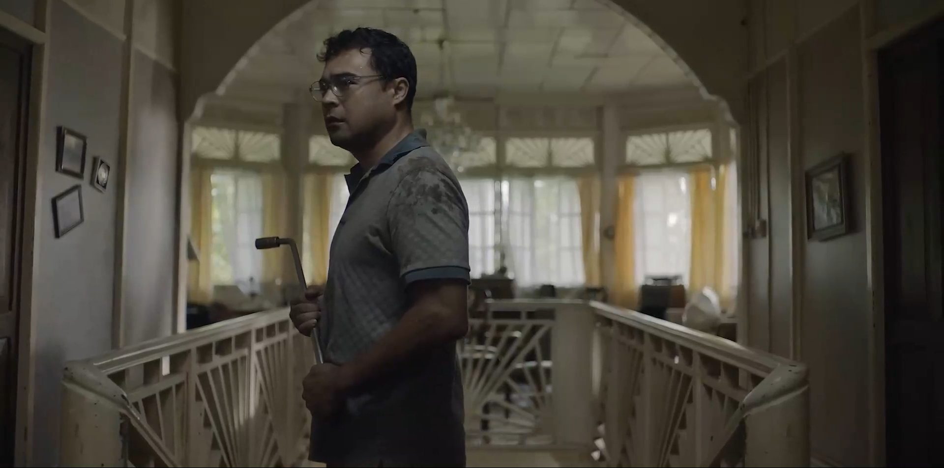 Netflix's Outside Ending, Explained: Do Francis and His Family Survive?