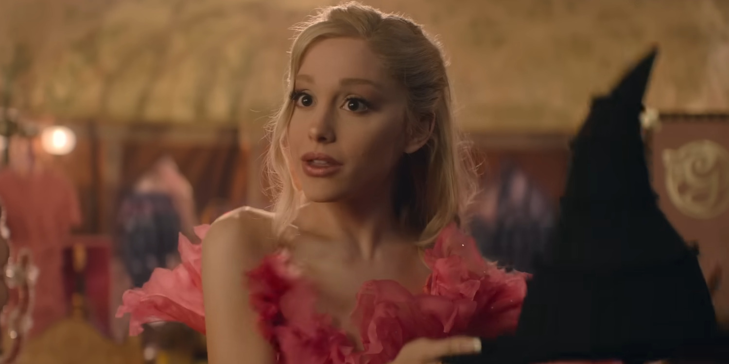 Wicked: Why is Glinda Never in the Shiz Uniform? Why is She the Only ...