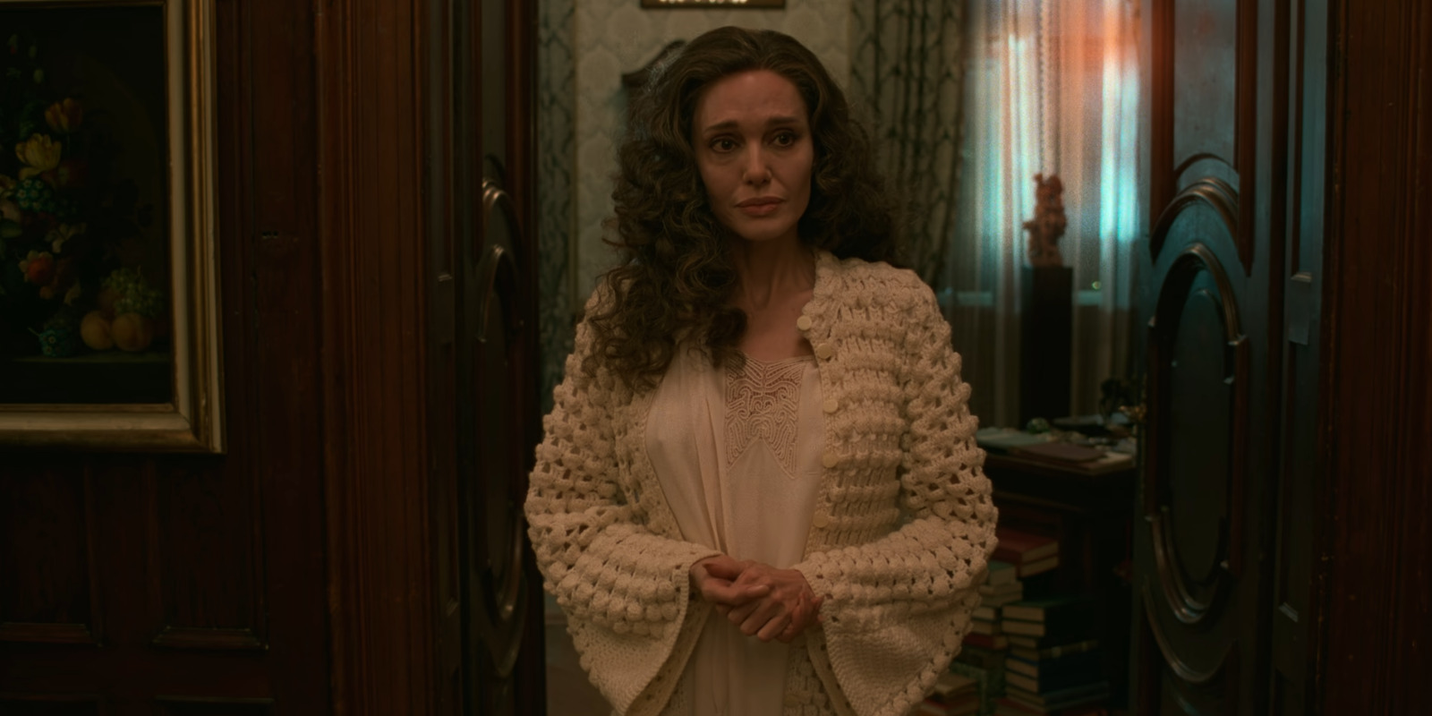 Does Angelina Jolie Sing in Maria? Is it Her Real Voice?