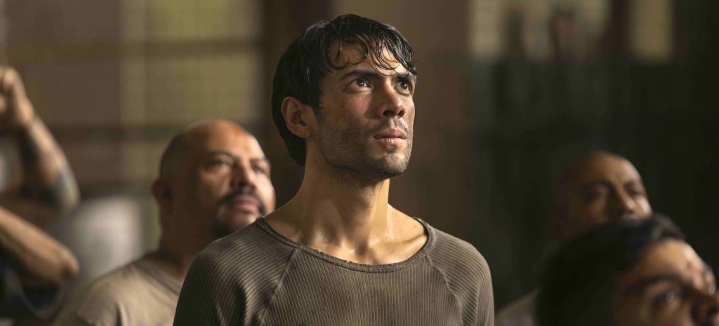 Prison Cell 211 Ending, Explained: Why Does Juan Decide to Stay in the ...