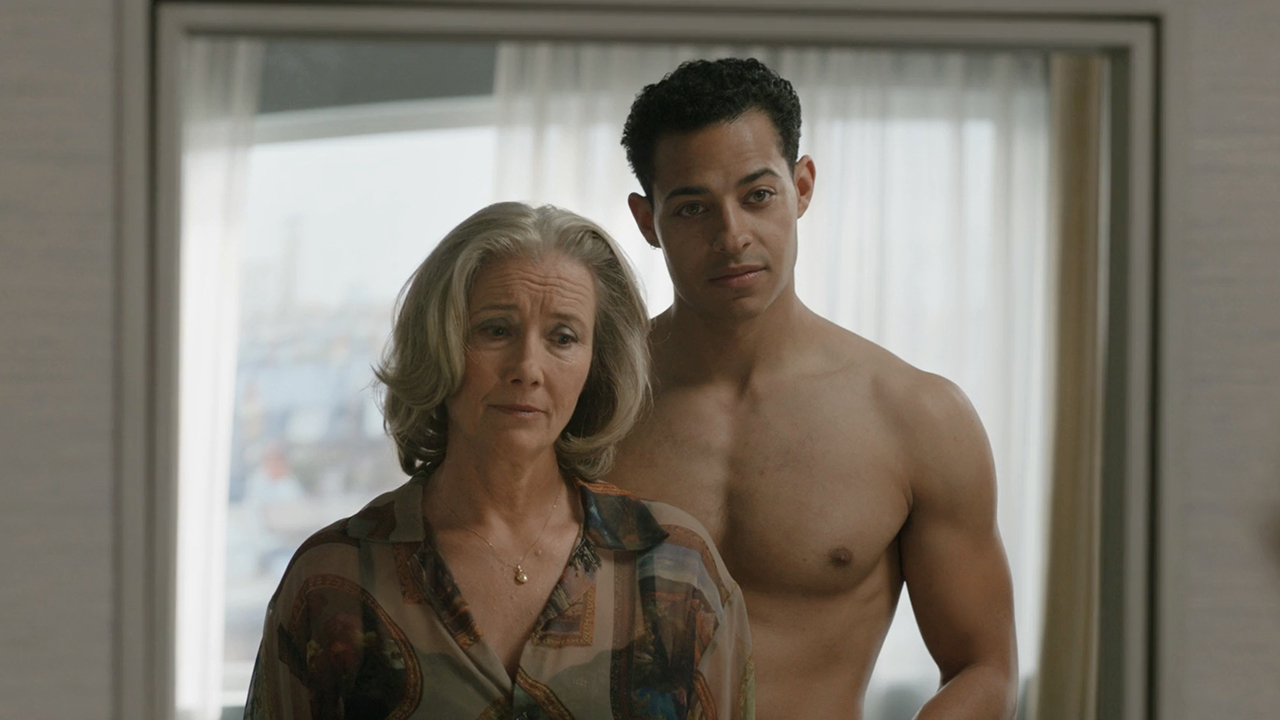 7 Best Adult Comedies on Hulu Right Now