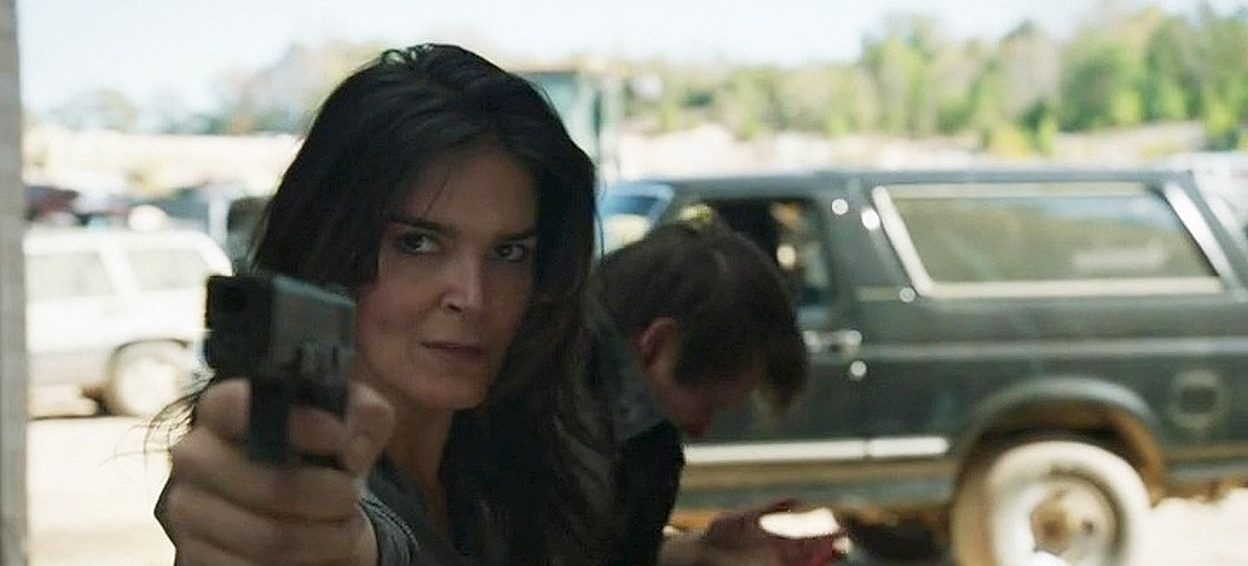 Angie Harmon to Return in ‘Buried in Barstow’ 2 & 3